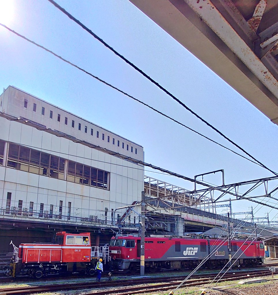 急行ちくま on Twitter: "大宮にて、 単8283レ EF65-2127+EH500-46（ムド） 新座にて、 9771レ E235系グリーン車甲種 EF65 2097+E235系 ...