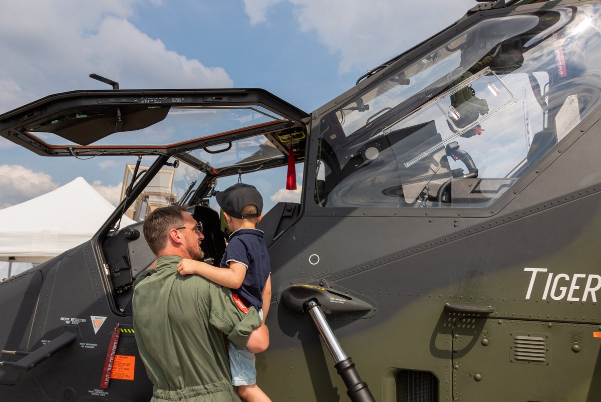 AAG_th on Twitter: "🇩🇪🇪🇺AAG_th บันทึกประจำวัน: เยอรมนีจะทดแทนเฮลิคอปเตอร์โจมตี #Tiger UHT ด้วย ...