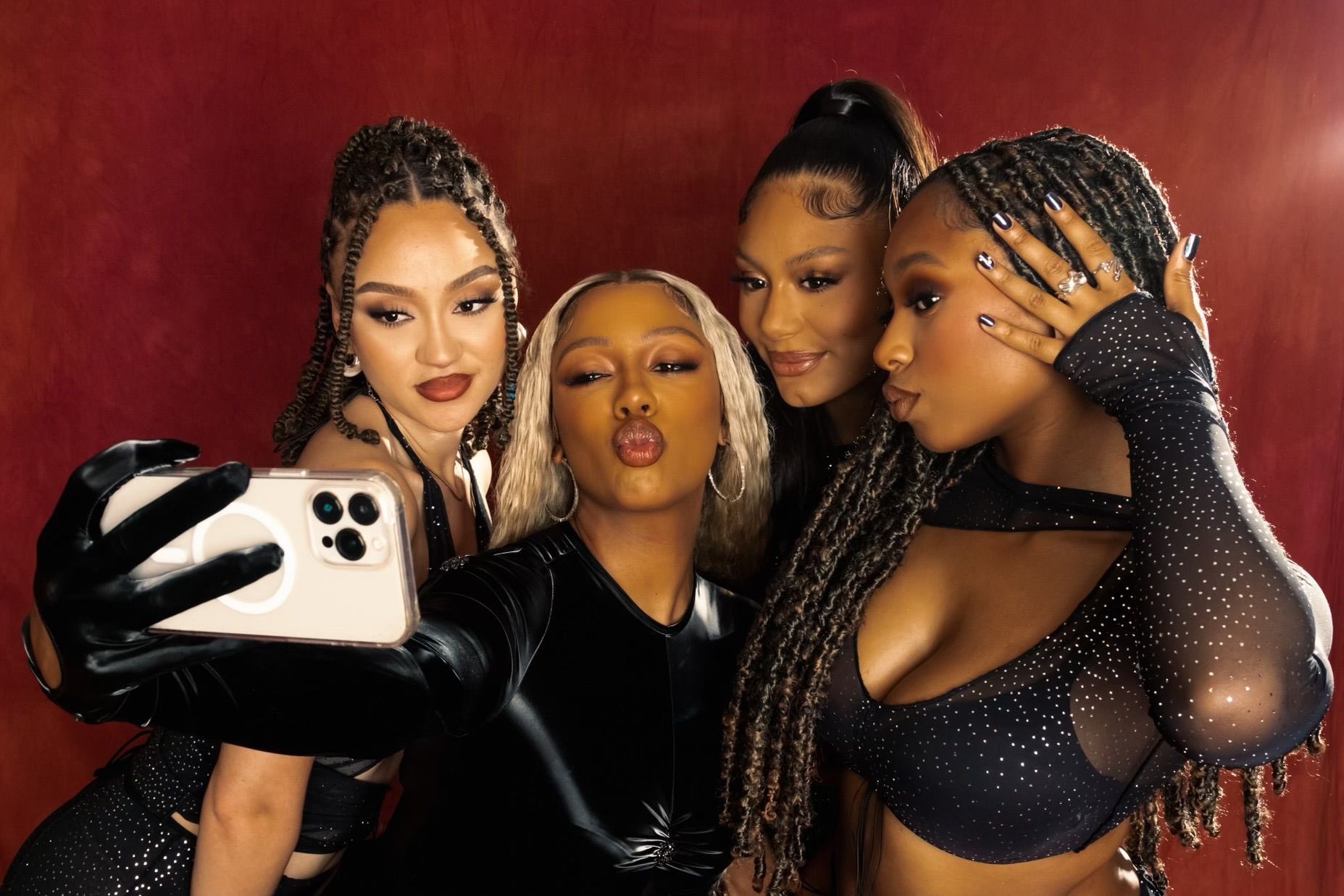 SLUG GLOBAL on Twitter: "Behind the scenes with @flolikethis x @spotify x SLUG #RNBFirstNights ...