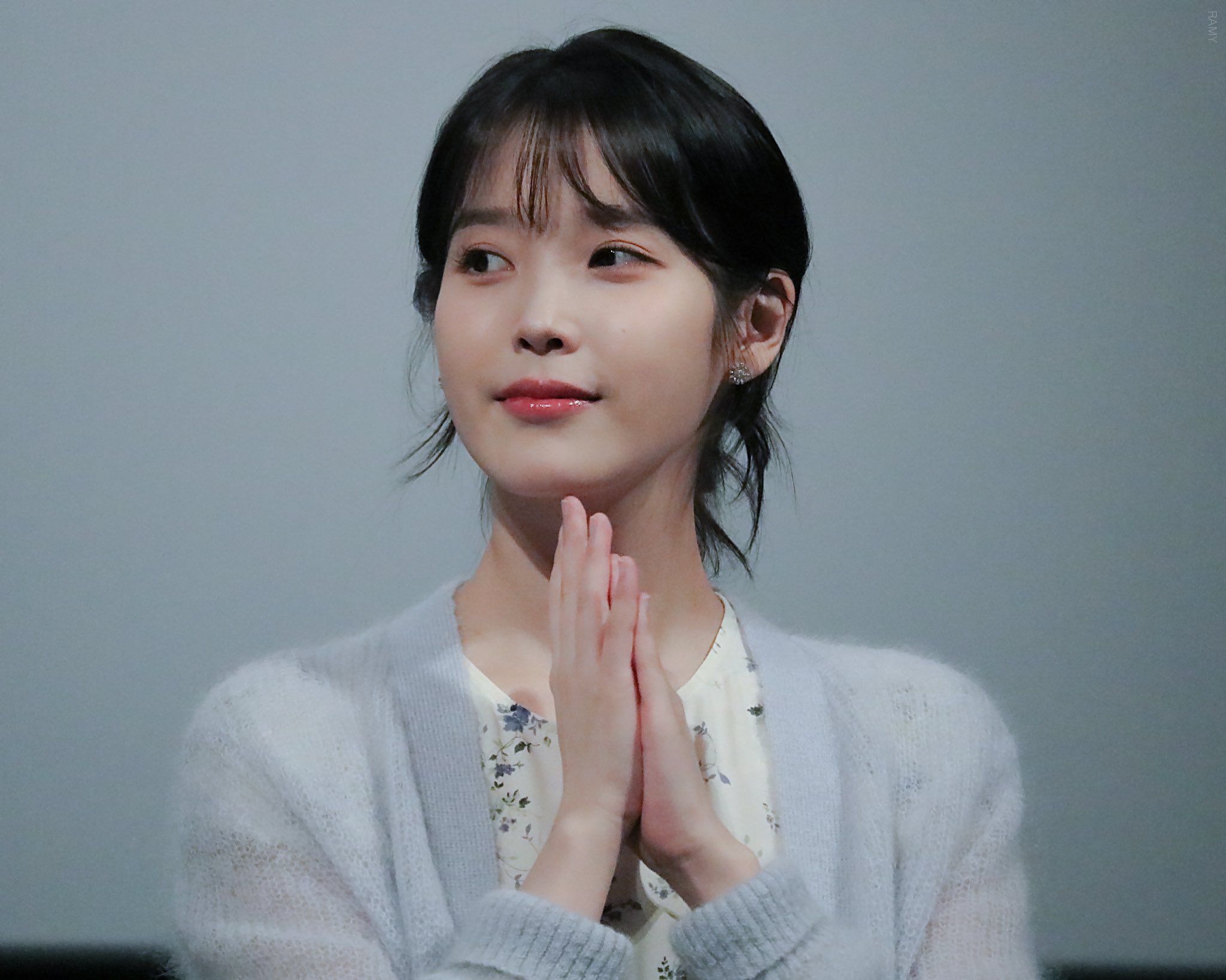 [kpop天花板] iu人到中年 肥左又令左 | LIHKG 討論區