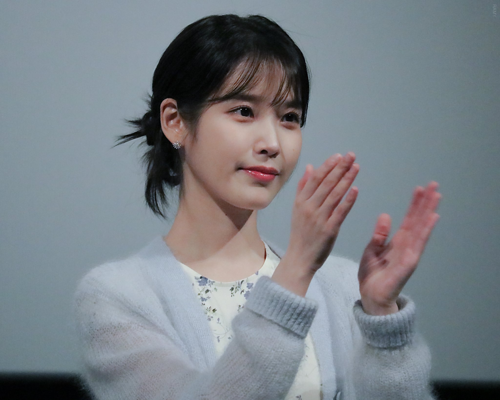 [kpop天花板] iu人到中年 肥左又令左 | LIHKG 討論區