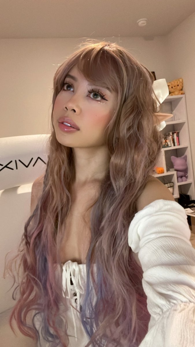 Kimmie D On Twitter Decided To Dress Like An Elf To Play TotK Next Time I ll Try Taking These kimmie-d-on-twitter-decided-to-dress-like-an-elf-to-play-totk-next-time-i-ll-try-taking-these