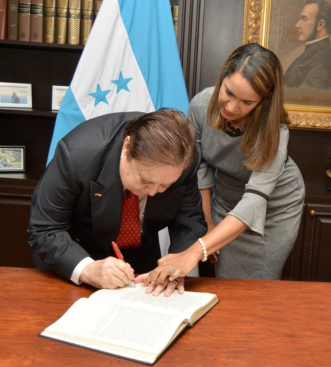ConfidencialHonduras on Twitter: ConfidencialHonduras on Twitter: