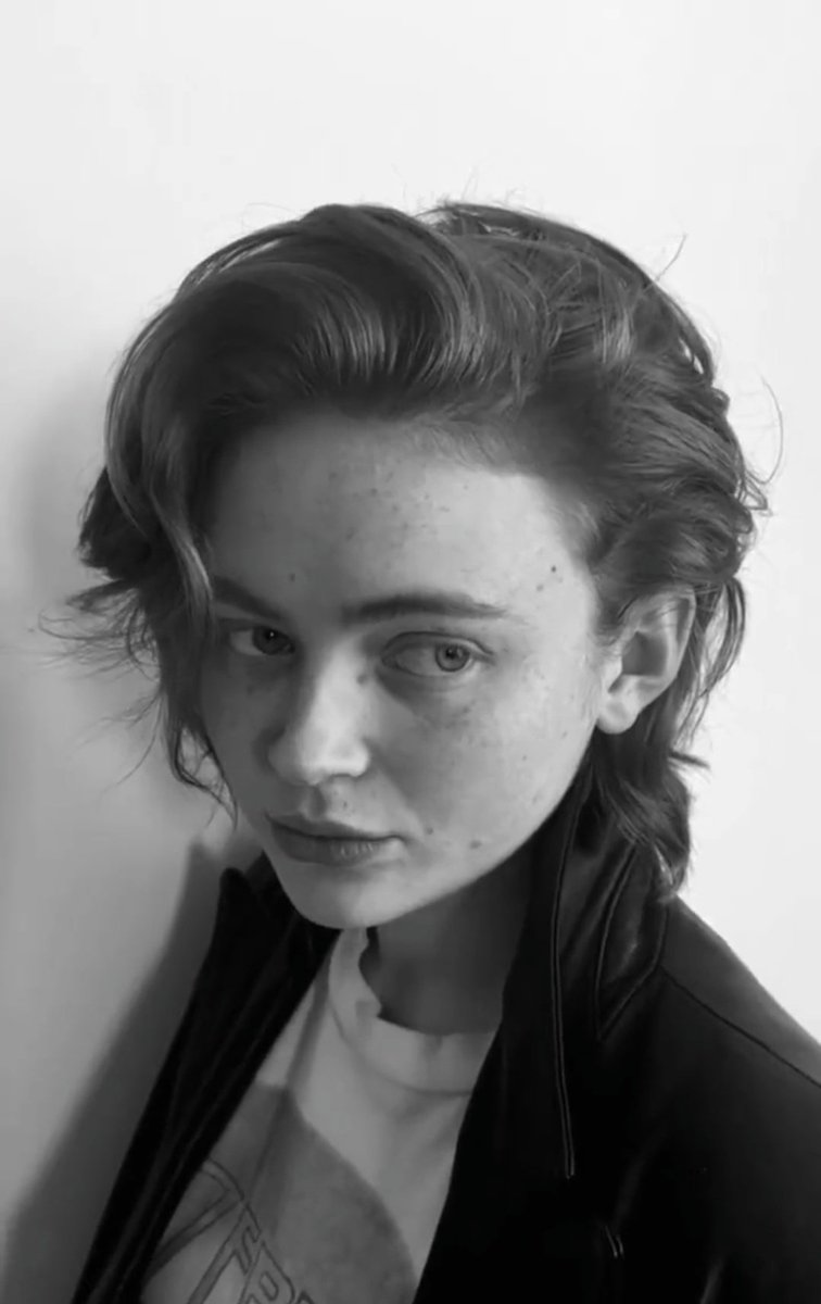 ana on Twitter: "o-oh um.... ye-yeah ugh...... um so ehhh.... g-girls when uhhhhh so um. yeah. yeah"