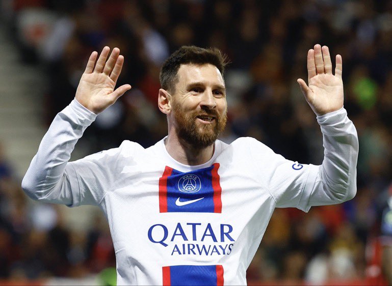 باريس بالعربي On Twitter 🚨عاجل Diario Sport قدم برشلونة عرضًا بقيمة 25€ سنويًا لميسي وهوه