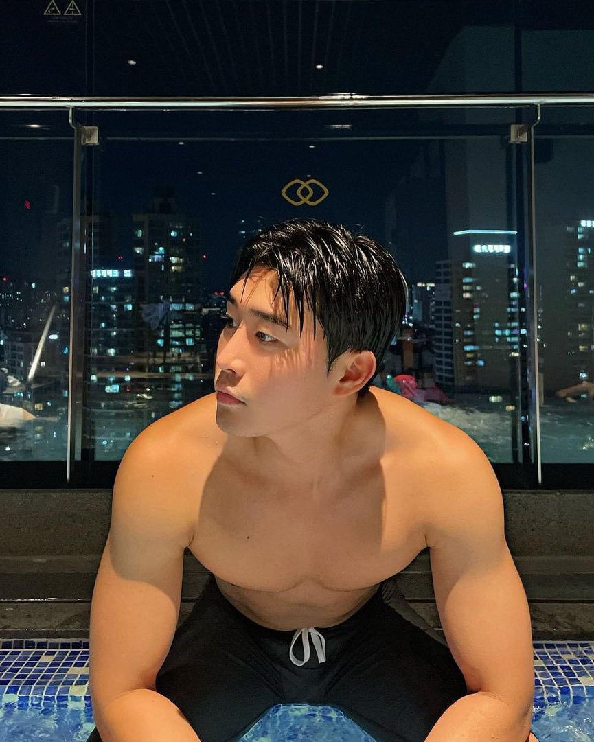 dyl on Twitter: "kim kwon i need that cock reveal"