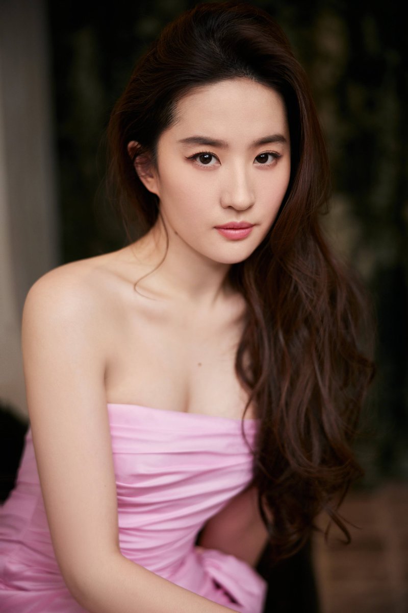 Pia24711 on Twitter: "Liu Yi Fei in pink...."