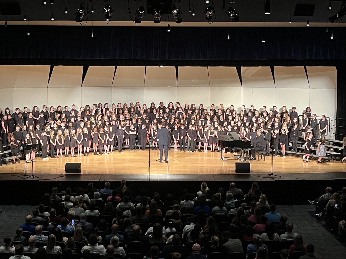 DAIS on Twitter: "Wonderful job by our chorus singers tonight! DAIS is proud of their hard work ...