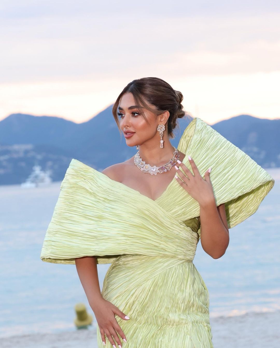 Arab News on Twitter: "#Saudi stars Amira Al-Zuhair, Honayda Serafi, @Aseel Omran and Eleen ...