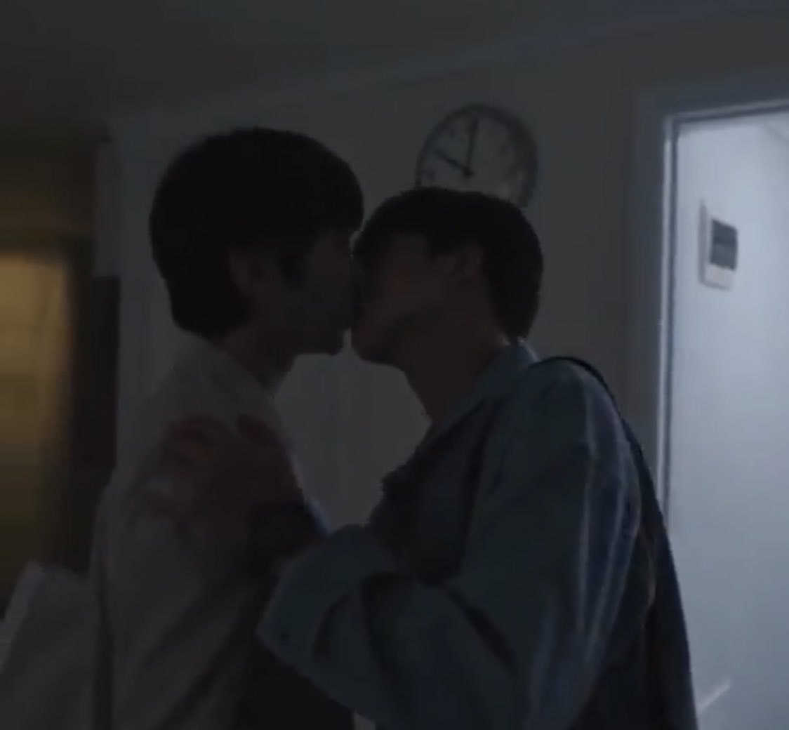 𝘴𝘵𝘢𝘳𝘴𝘵𝘳𝘶𝘤𝘬 on Twitter: "studiowinsome boys are giving the new kbls a run for their money when it ...