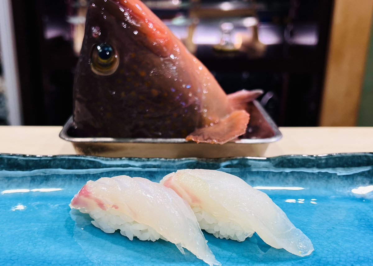 淡雪 on Twitter: "RT @sushichef_hiro: アズキマスで一杯🍣🍶"