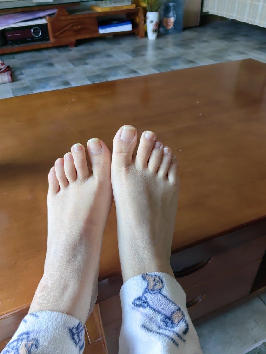 足控特写社 On Twitter 同好投稿 套路初中同学美脚 丝袜 丝袜诱惑 丝袜美腿 丝足 丝袜母狗 丝袜足 裸足控 裸足 恋足 恋足舔脚 恋足视频 足控 足控