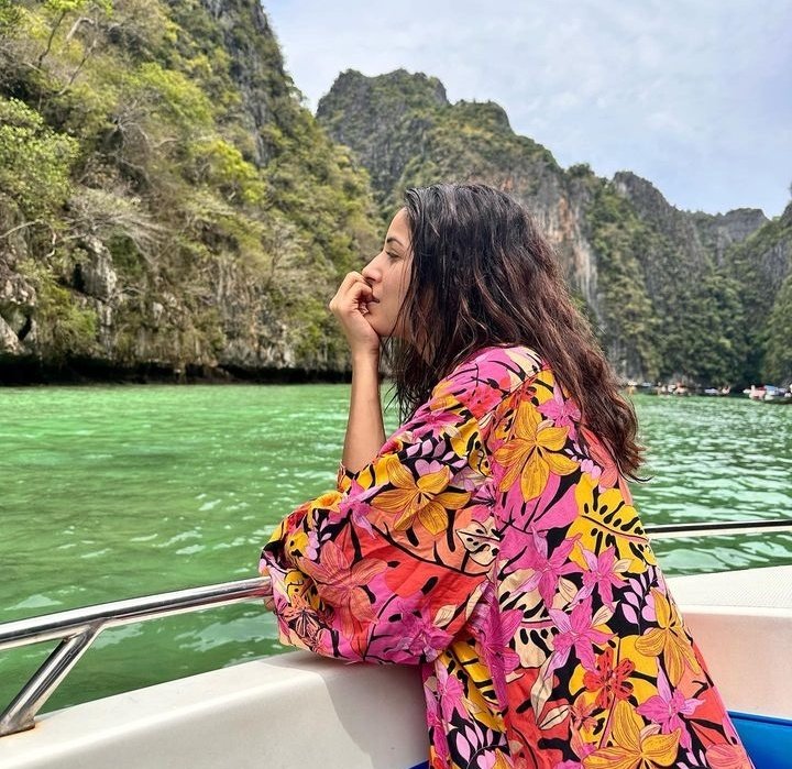 Meerasim are ️😍 on Twitter: "RT @OfficialPakFc: New Instagram post ⭐ 'Dear ocean, Thank You for ...