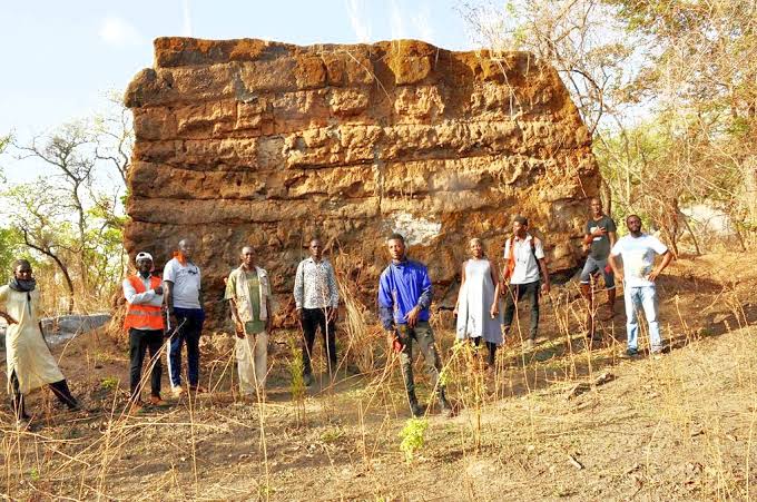 𝙁𝙖𝙡𝙡 𝙊𝙛 Ò𝙮ó 𝙀𝙢𝙥𝙞𝙧𝙚, 𝐀𝐥áà𝐟𝐢𝐧 𝐀ó𝐥è 𝐑𝐞𝐢𝐠𝐧 𝐀𝐧𝐝 𝐀𝐚𝐫𝐞 𝐎𝐧𝐚 𝐤𝐚𝐤𝐚𝐧𝐟𝐨, 𝐀𝐟𝐨𝐧𝐣𝐚 ...