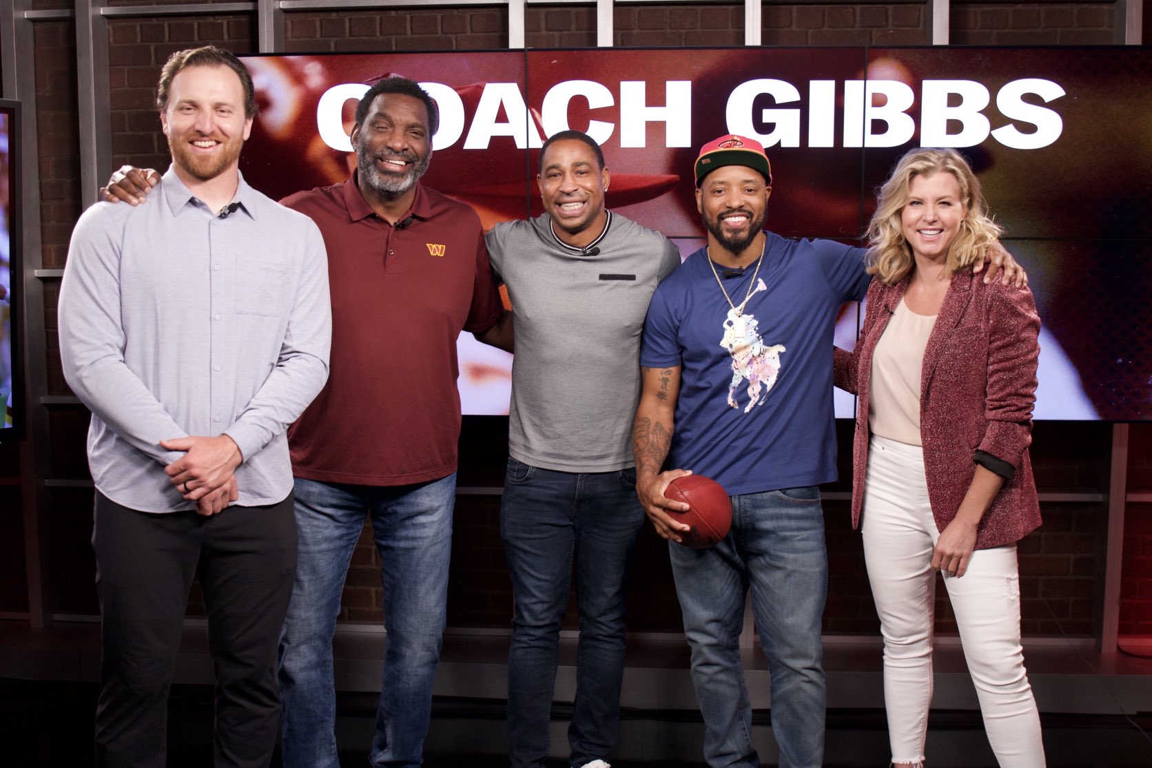 Coach Tv Show Cast