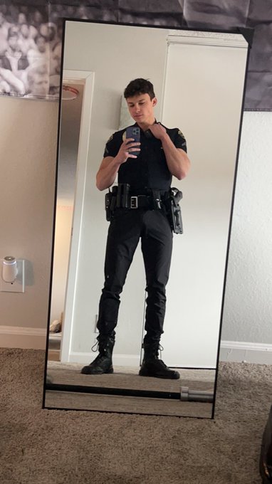 TW Pornstars - CJ Clark. Pictures and videos from Twitter.