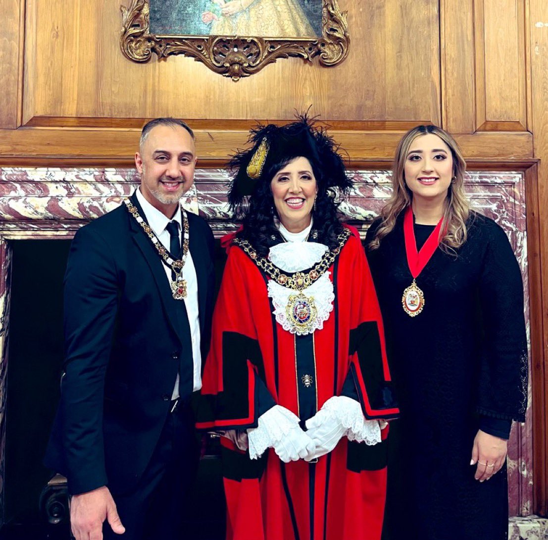 WAKEEL AHMED KHAN🇵🇰🇨🇦 on Twitter: "Councillor Yasmine Dar is the city’s first female Asian Lord ...