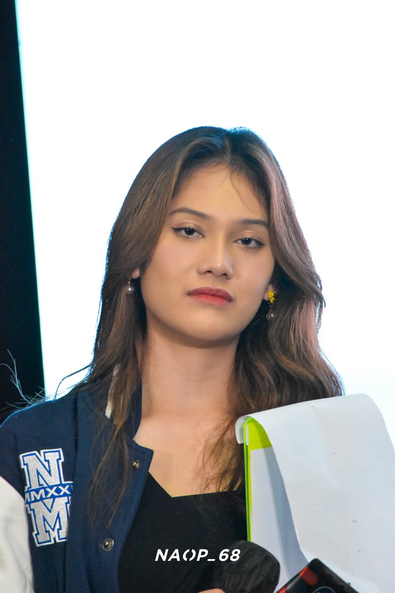 Ø | 🍣🐈🧀🦖 on Twitter: "RT @Naop_68: 2 side :( :D @Y_ChikaJKT48 07.05.23 #JKT48NiceToSeeYou"