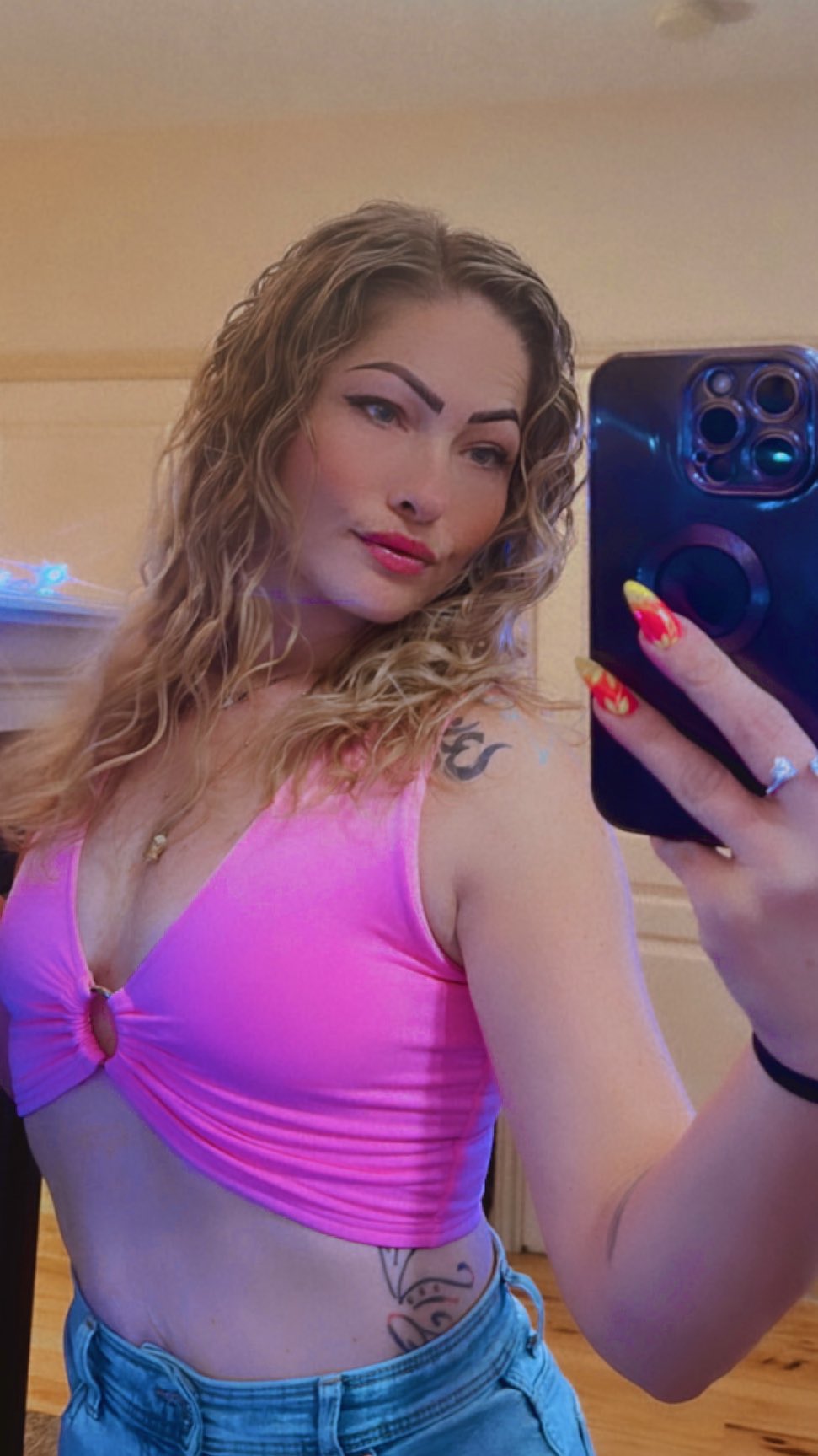 LOLA LUX 🦂 on Twitter: "💕 https://t.co/4CTFyjHfrk" / Twitter