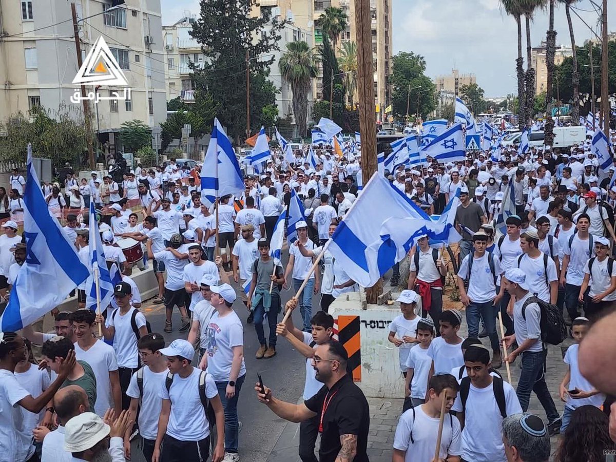 Quds News Network On Twitter In Pictures Thousands Of Israelis Have
