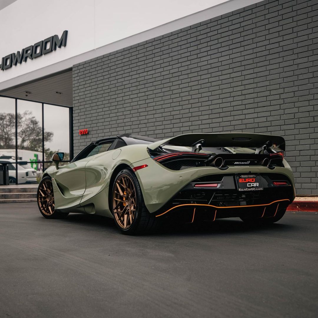 dupontregistry on Twitter: "Check the spec on this 2020 McLaren 720S Spider | Asking price ...