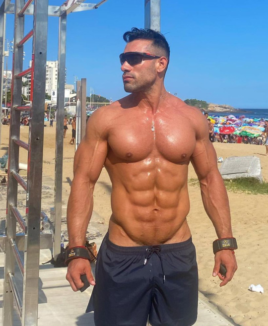 Hot Dudes Good Mood 🇺🇦 on Twitter: "RT @Neil37166348: Beefcake."