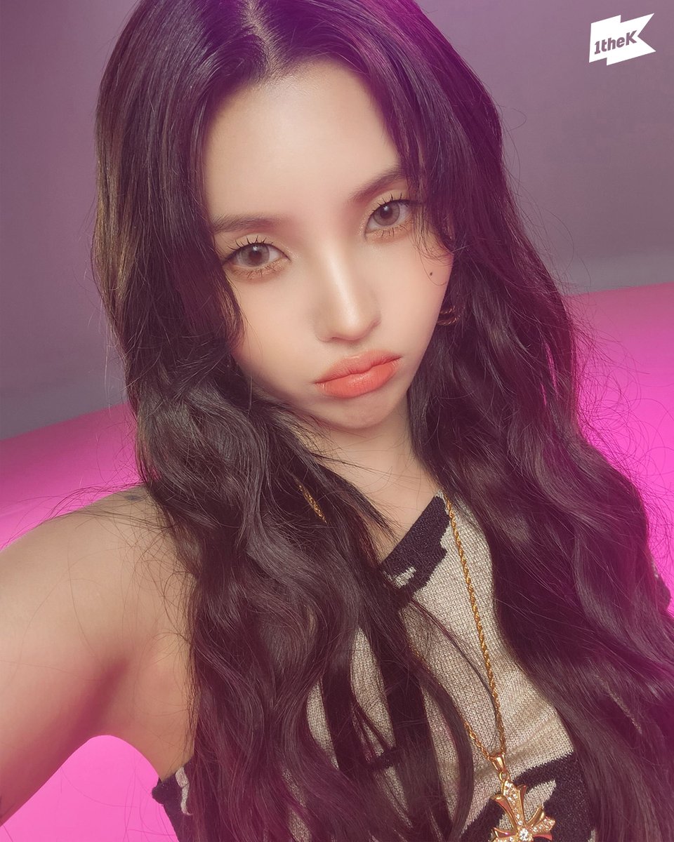 1theK(원더케이) on Twitter: "자꾸 예뻐지는 #여자아이들 의 #퀸카 모먼트 공개💖 (Take a photo📸) #GIDLE #Queencard #원더킬포 @G ...