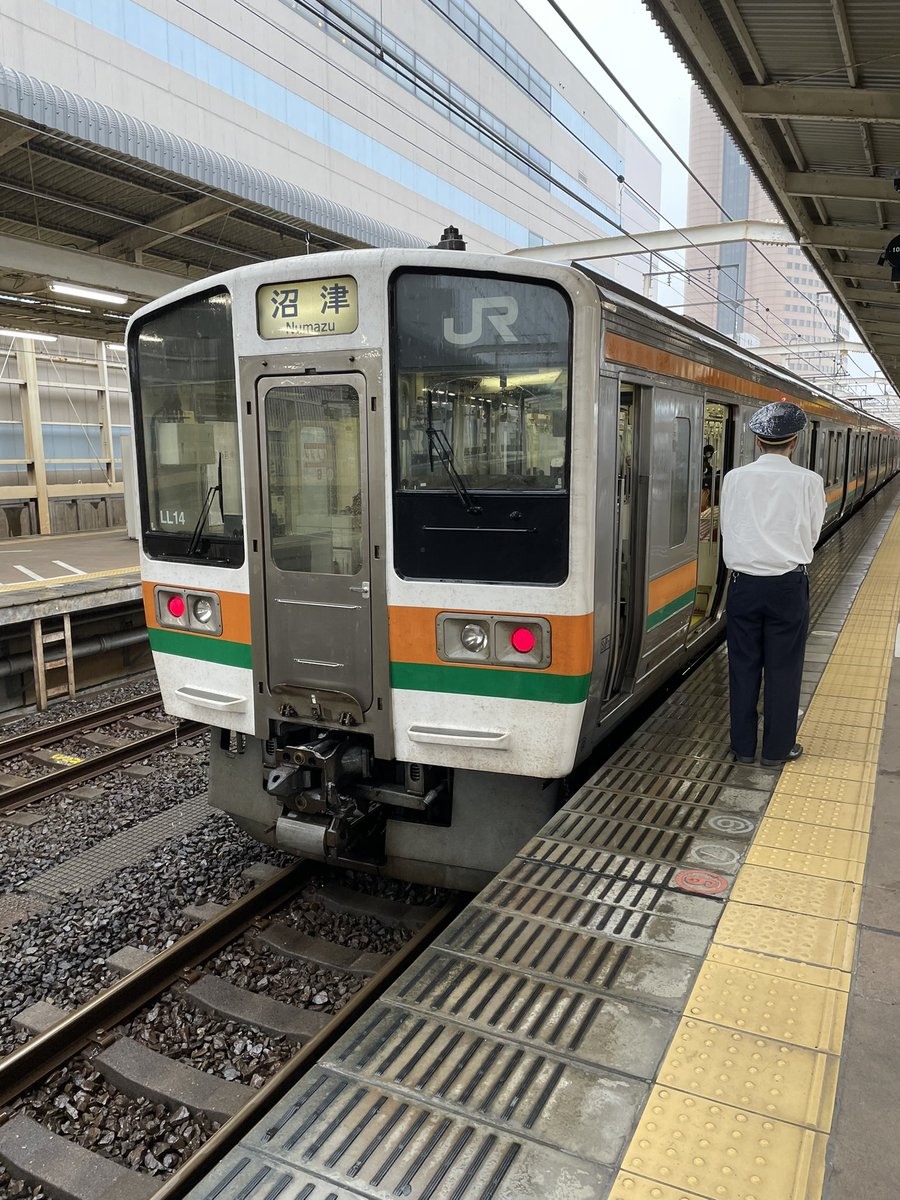 ハロ鉄Acty'23@mm'22小田湘南線©︎💉💉💉💉 on Twitter: "アンジュ横アリ当選確認後に浜松から乗った東海道線が211系LL14。 この211系LL14はさゆ卒業当日朝の ...