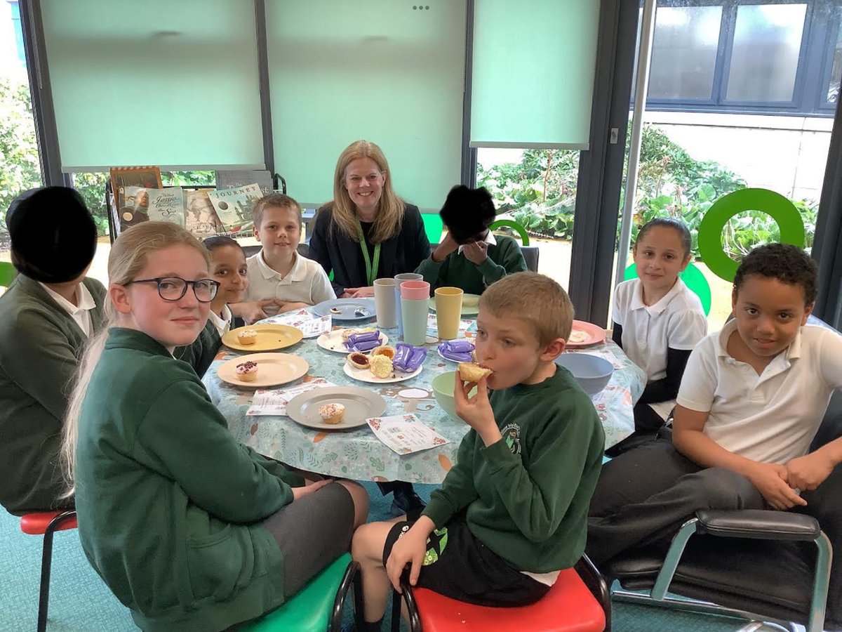 Welcome to Eton Park Junior School