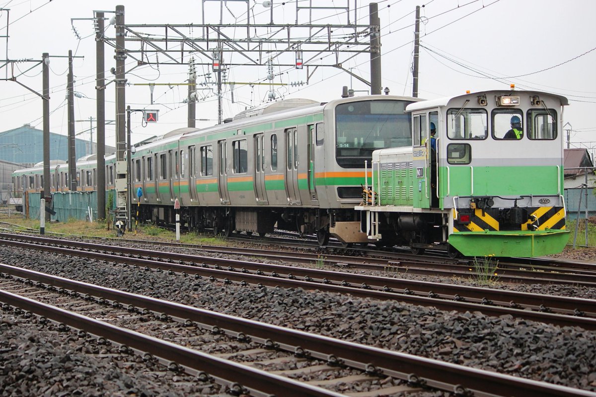 みっちょん on Twitter: "秋田総合車両センターに入場したE231系S-14編成 速やかに構内入換の上EC整備室に入りました。"