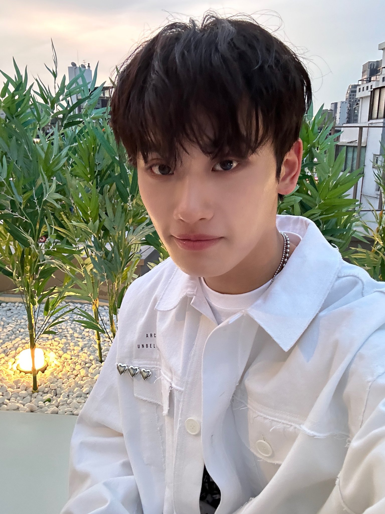 Korean Boy Selca 5 Male K Pop Idols Who Are The Kings Of Mirror Selcas
