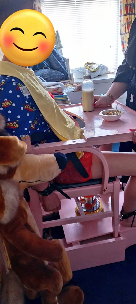 Adultbaby Role playAudio~Podcasts & Visits on Twitter: "This little boy is strapped in the high ...