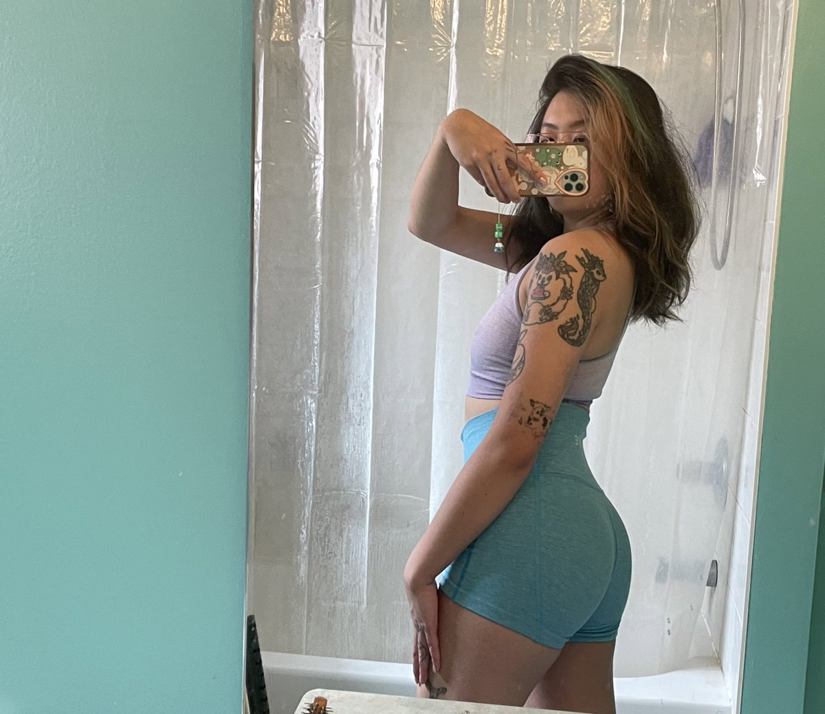 𝕜𝕒𝕚𝕒🍄🩷🌿 on Twitter: "pov just learned how to take booty mirror pics"