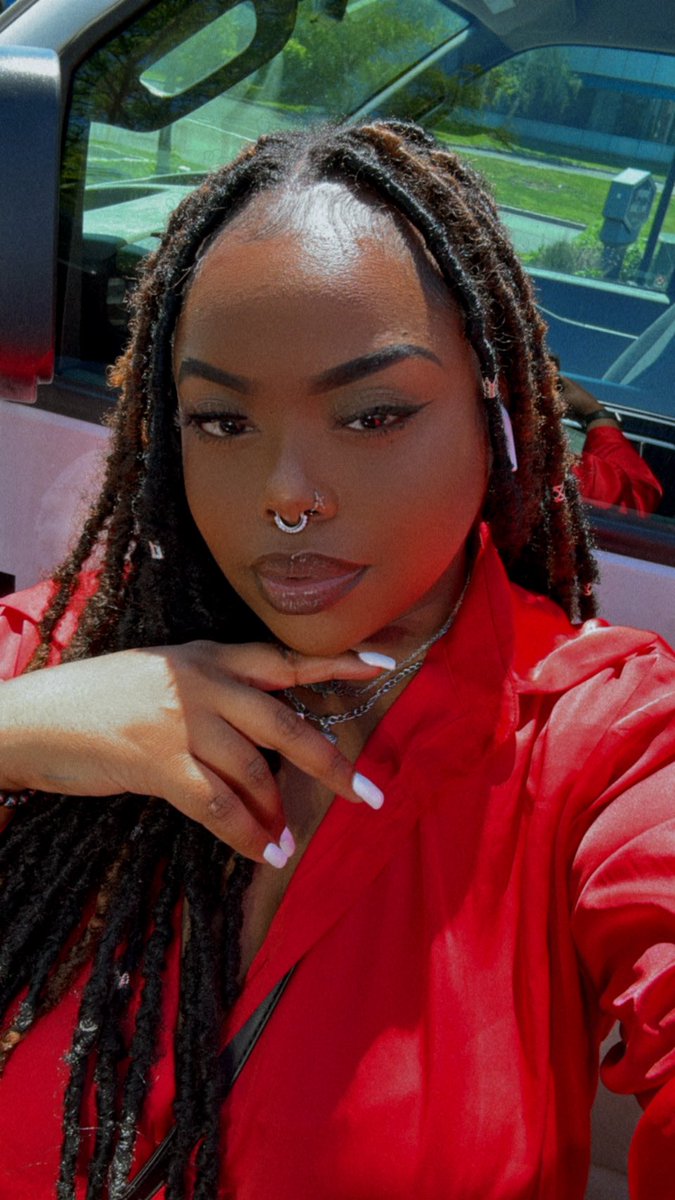 Iamkeniesha☀️🌙 on Twitter: "I look GOOD, I don’t gotta be a bad bitch cuz usually a bad bitch is ...