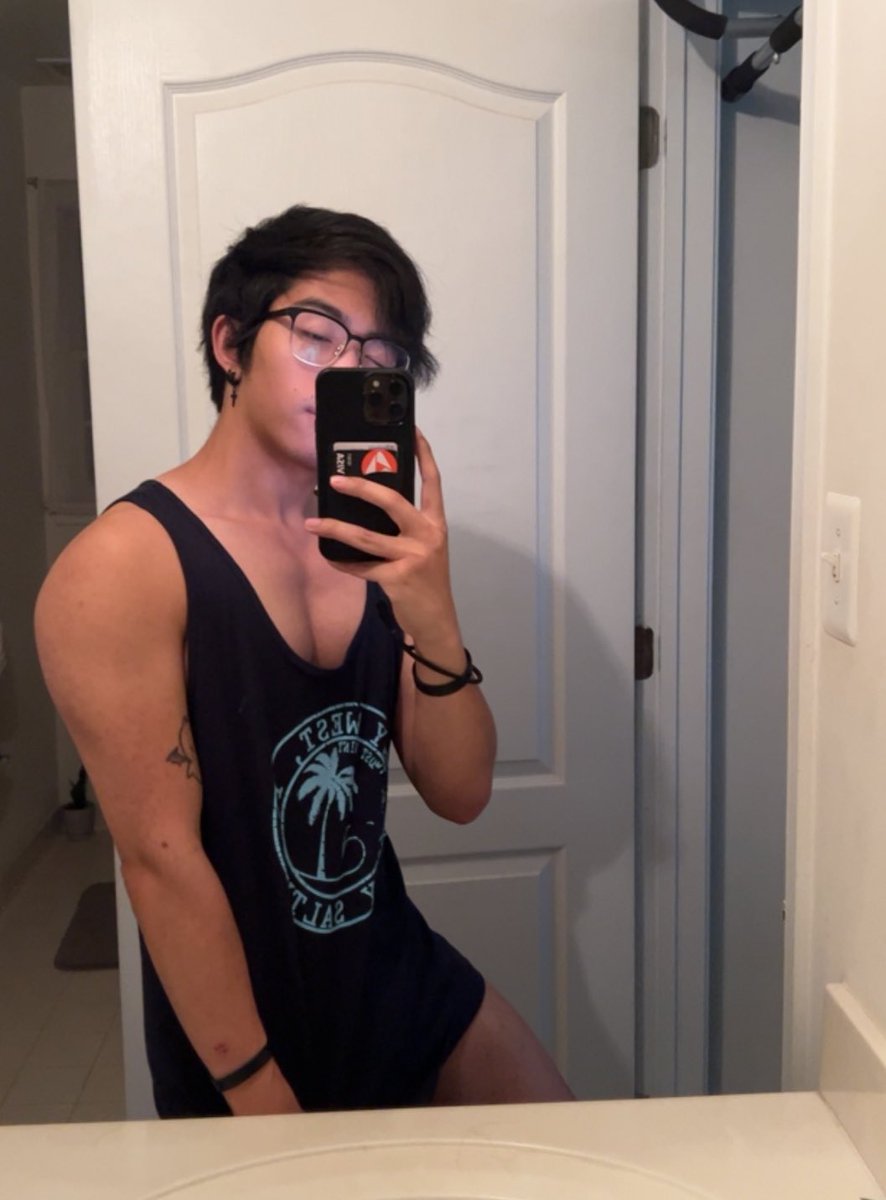 S E N On Twitter I Only Workout To Take Slutty Mirror Selfies What