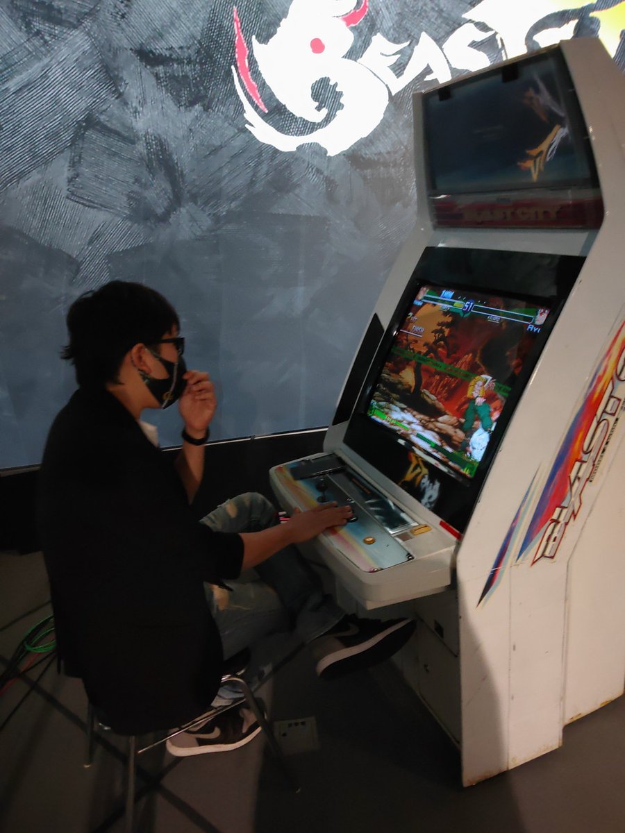 version_zero3 on Twitter: "VER対いがり、スパーリング中です！（STAFF） #ZERO3ウメハラvs現役勢"