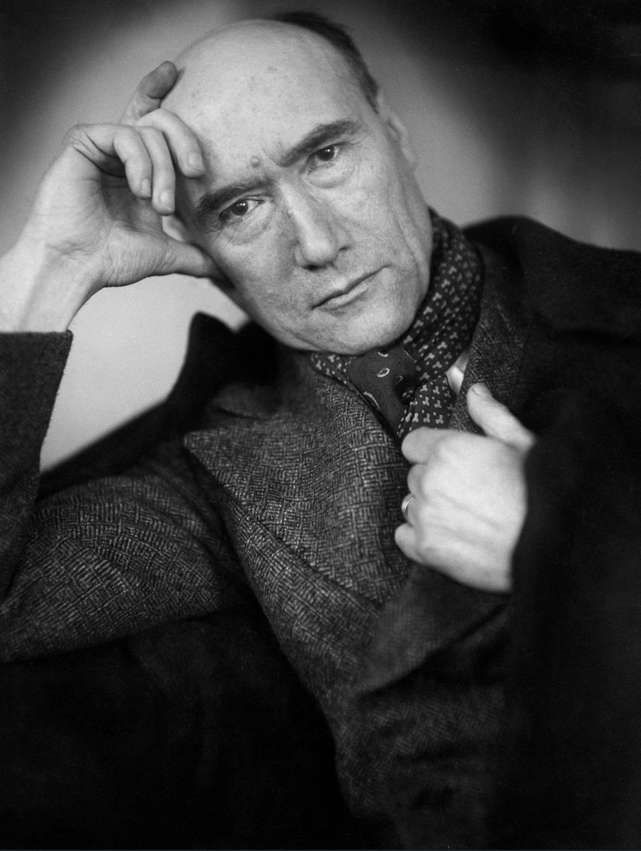 1/ A nexus of the Parisian Satanic Symbolist scene we began mapping in ...