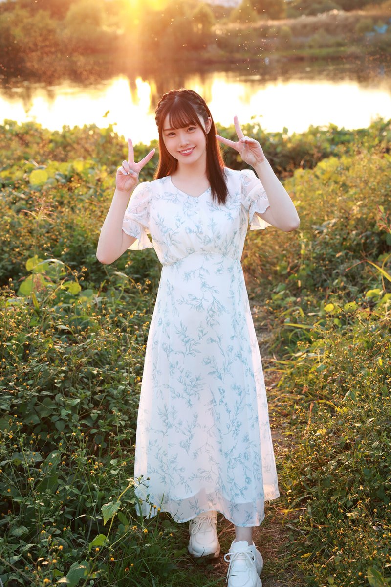 MOODYZ【公式】 on Twitter: "🌙MOODYZ新人 月雲よるちゃん🌙 FANZA特設ページにて、平日毎日ギャラリー写真を更新してます💕 今日は更新おやすみなので、こっちで ...