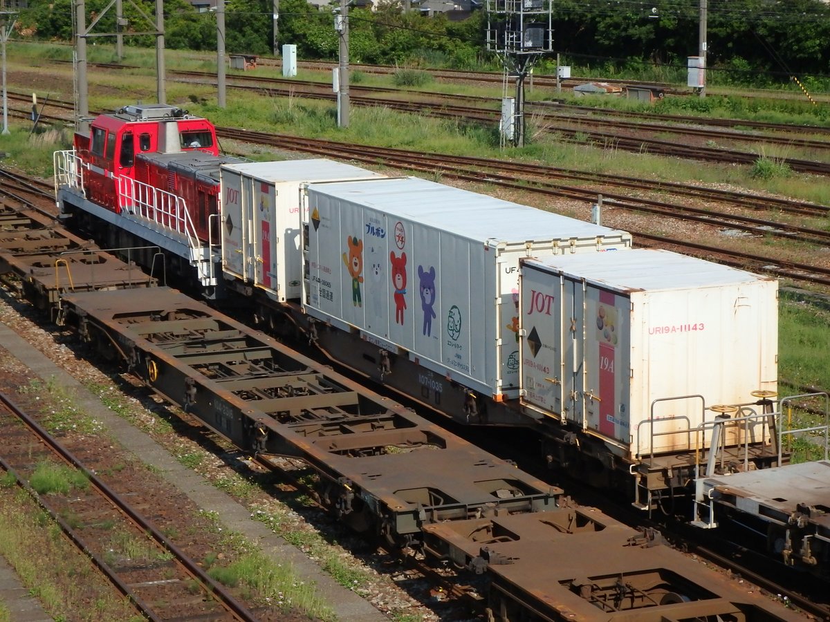 にいてつ on Twitter: "DD200-6[愛]+ブルボン+試運転コキ(新潟タ～南長岡) 新潟貨物ターミナル入れ替え"