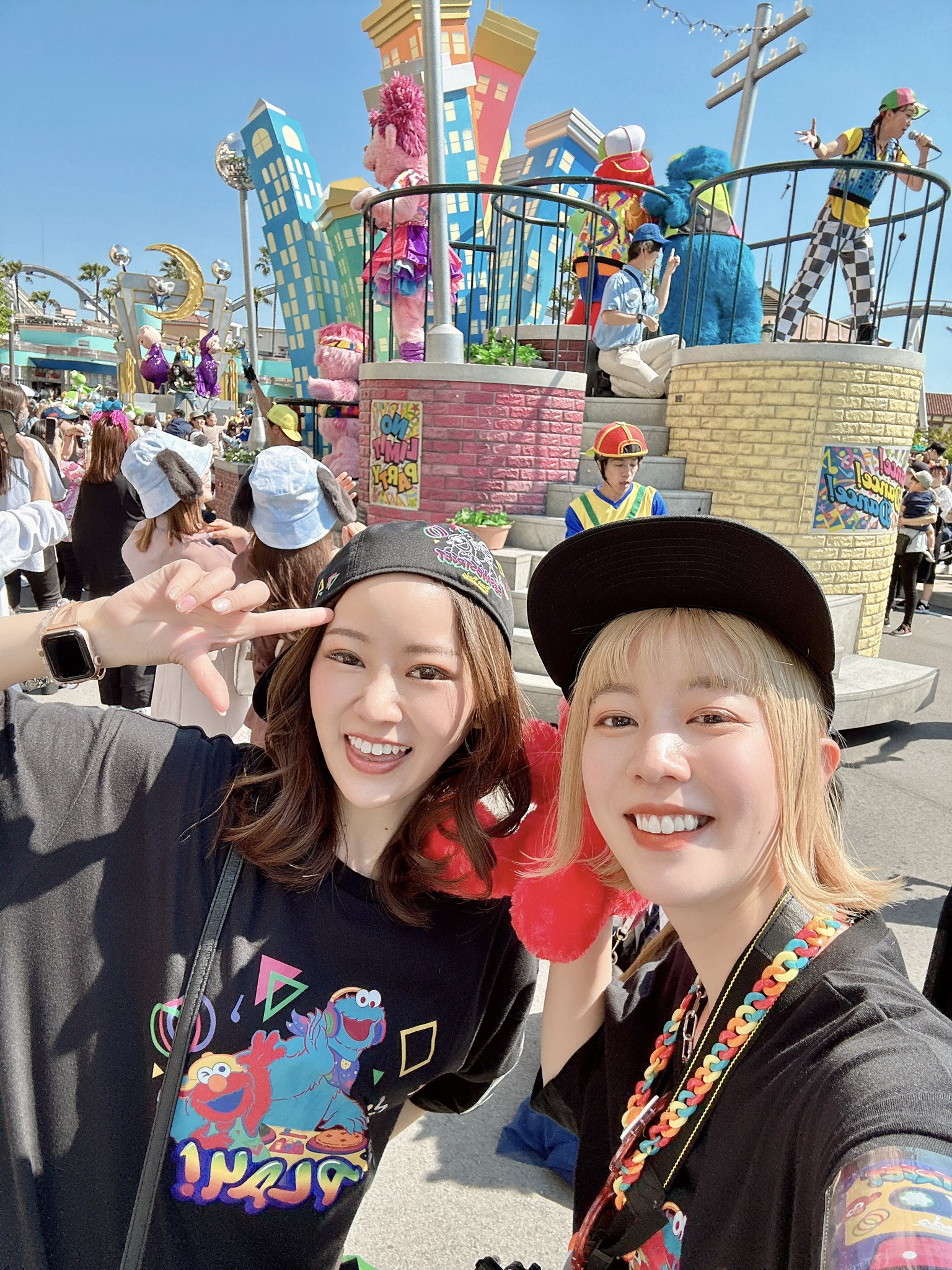 あいり@USJファン🌏 on Twitter: "晴天の中セサミコーデでNOLIMIT🪩🌏 #NOLIMITパレード #USJファン https://t.co/dEy4FGvNTq ...