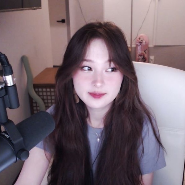 Shiro on Twitter: "RT @tinahourly: