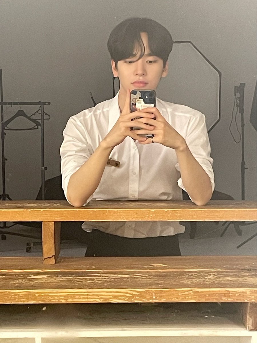 n.SSign(엔싸인) on Twitter: "[#한준] 주문 마감하겠습니다🙇🏻‍♂️☕️ #엔싸인 #nSSign #HANJUN"