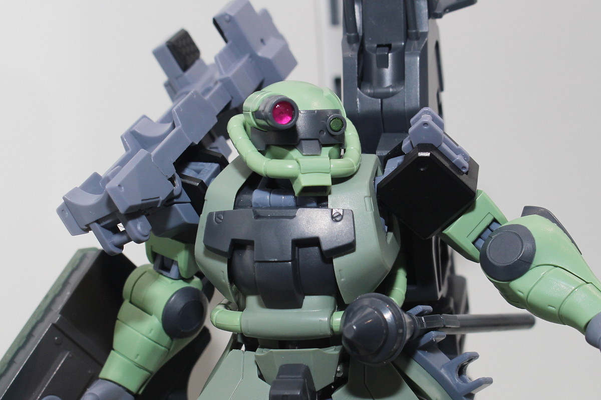 HOBBY Watch on Twitter: "【魂ネイションズ撮り下ろし】】「ザメル砲部隊」の一角を担う、砲手仕様の「ROBOT魂 ＜SIDE MS＞ MS-06F ザクII (砲手用 ...