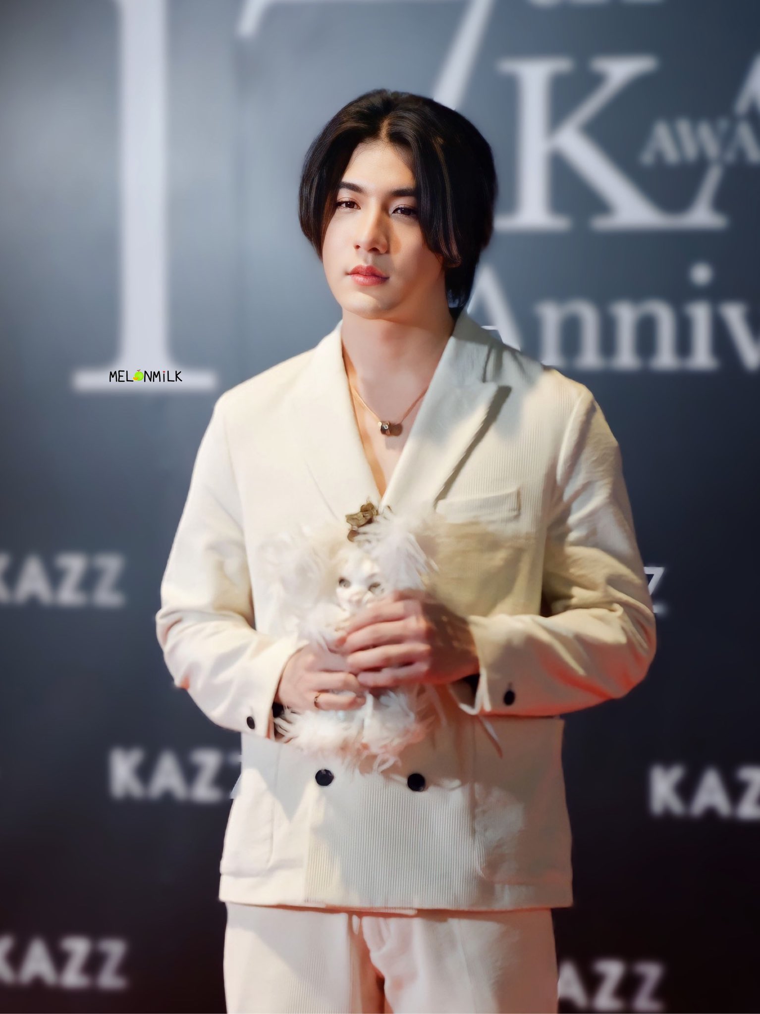 Mek Jirakit (@talktojirakit) / Twitter