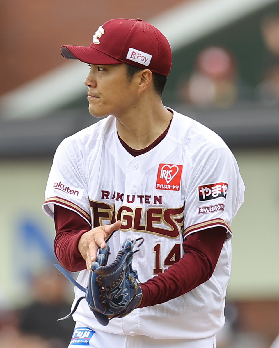 サンスポ×EAGLES on Twitter: "【楽天ｰロッテ】 20日、力投する則本昂大投手。5回3/2を5失点で3敗目を喫し、悔しい登板となった。 https://sanspo.com ...