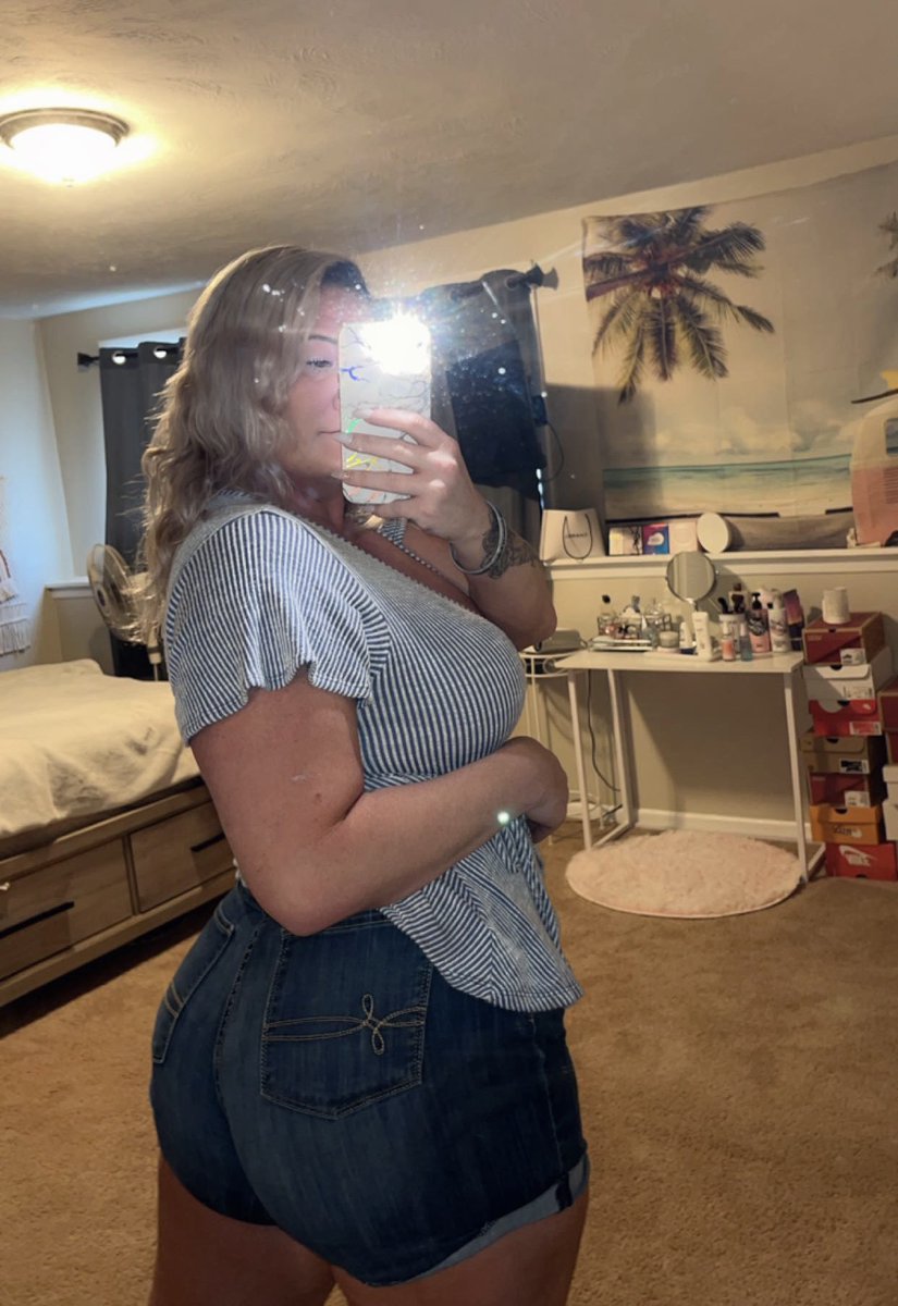 Liz 🇮🇹 On Twitter Backshots Are Always Better