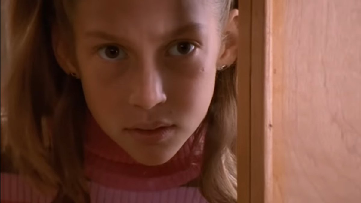 Degrassi Threads 5K on Twitter: "Emma accidentally started a rumor that Liberty & Mr. Armstrong ...