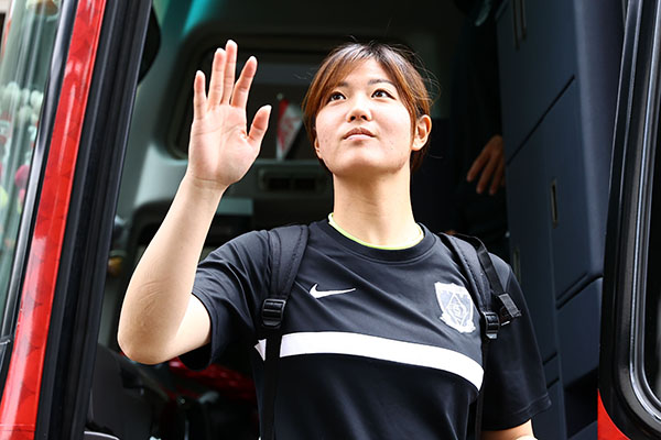 三菱重工浦和レッズレディース公式 On Twitter 🚌選手バスがスタジアムに到着 Vs 千葉l は1403キックオフ 🎟スタジアムにて当日券販売あります🙇♂️ 試合情報 ️