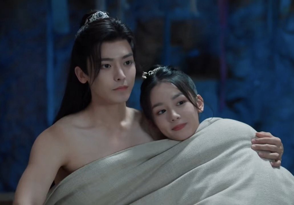 ella • on Twitter: "the ship the shipper https://t.co/0NvZYPDlzC" / Twitter