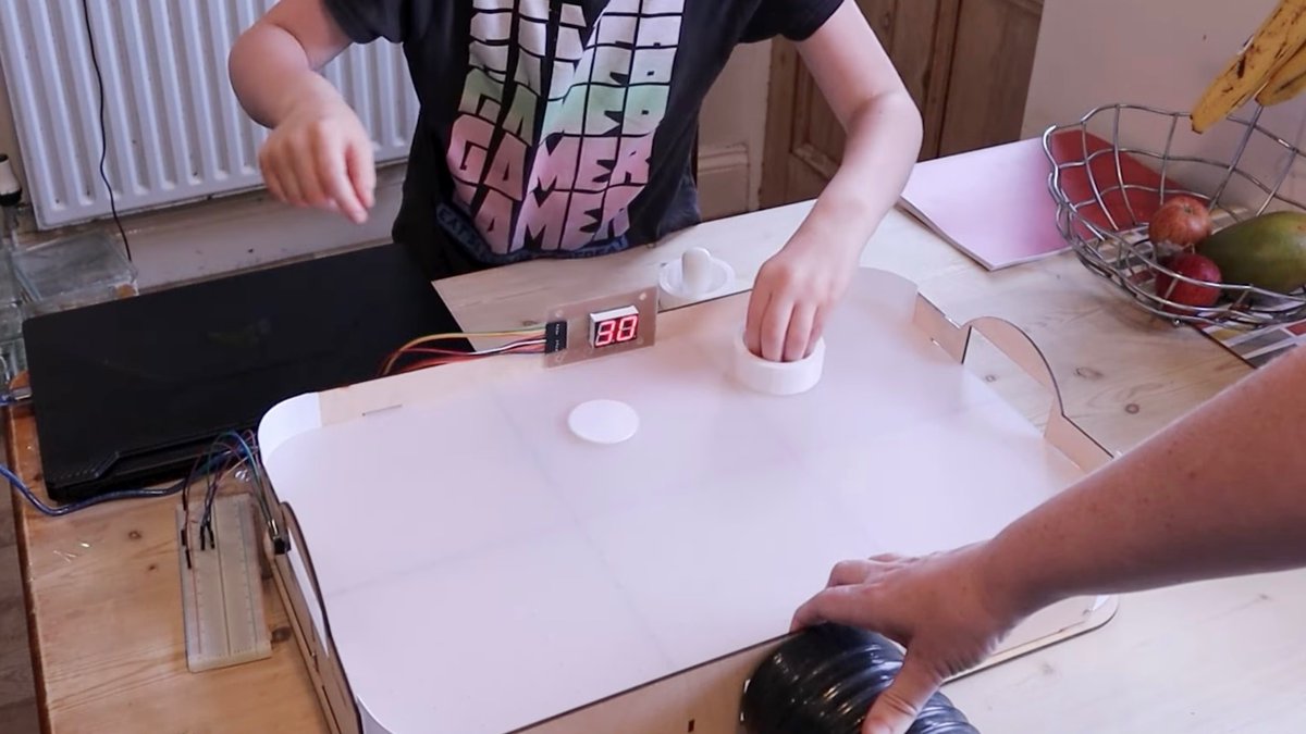 Arduino on Twitter: "DIY air hockey table uses an Arduino to keep score: http://blog.arduino.cc ...